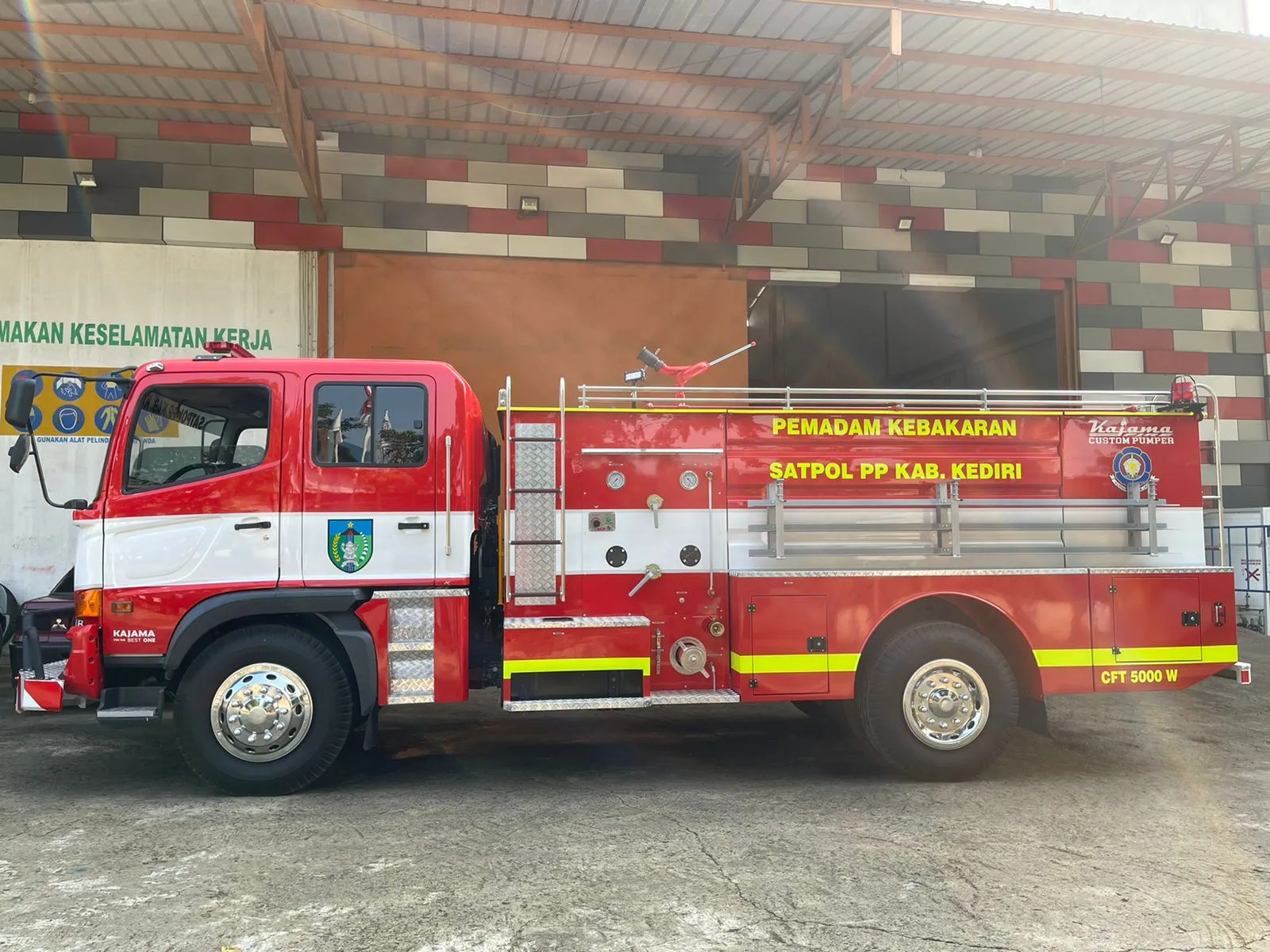 FT 5.000 W DOUBLE CABIN | FIRE TRUCK | Kajama Fire